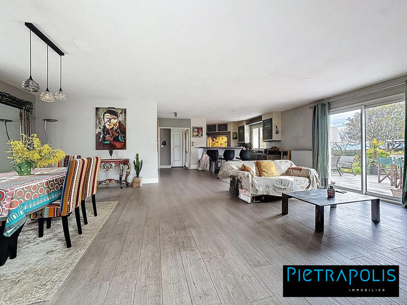 Maison - 200 m² - 7 pièces à Saint-Laurent-d'Agny (69440) - Alentoor